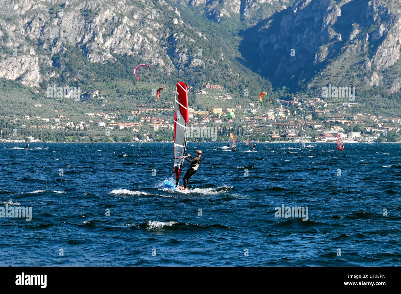 Person windsurfing on body water hi-res stock photography and images ...