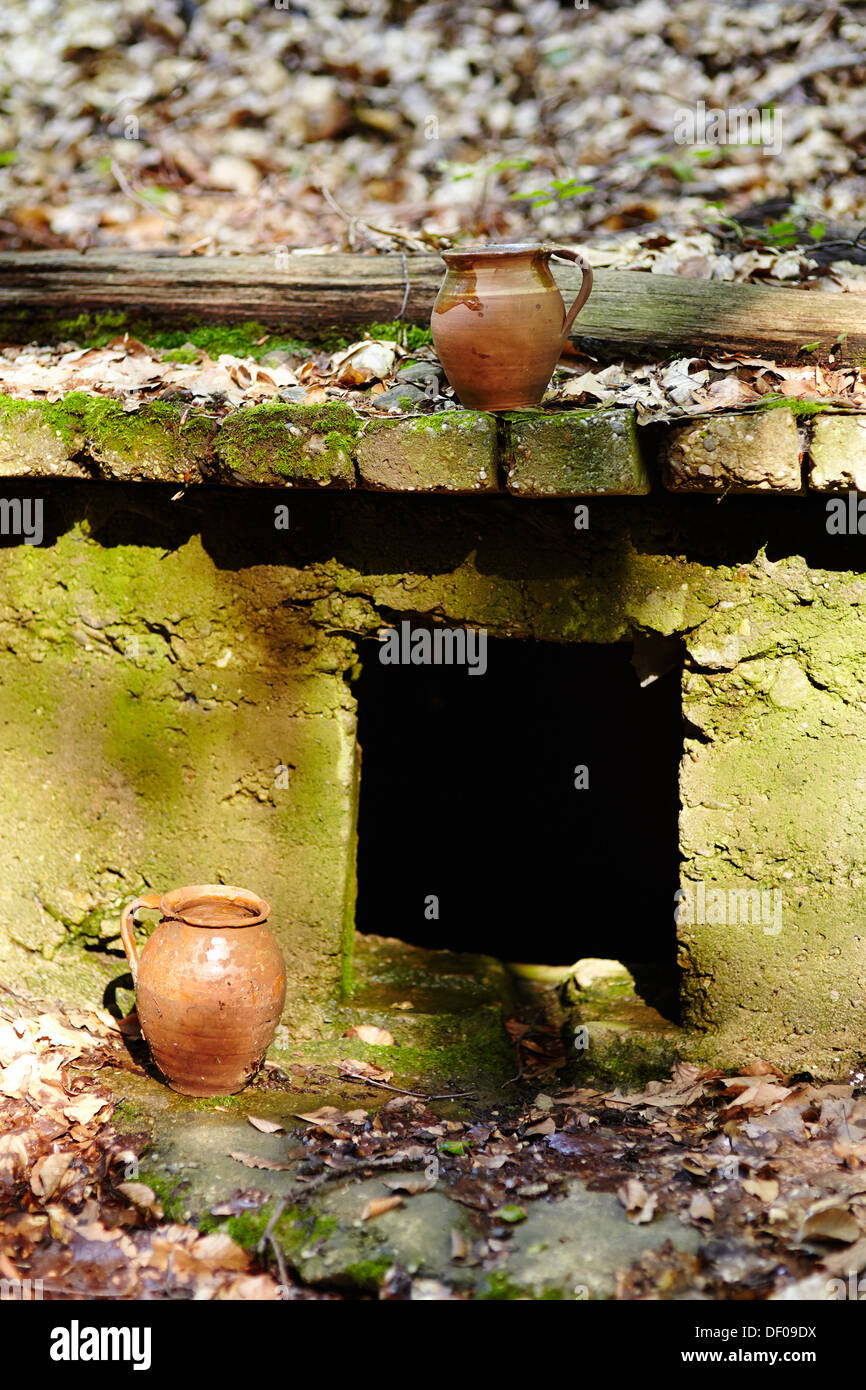 Well underground spring water hi-res stock photography and images - Alamy