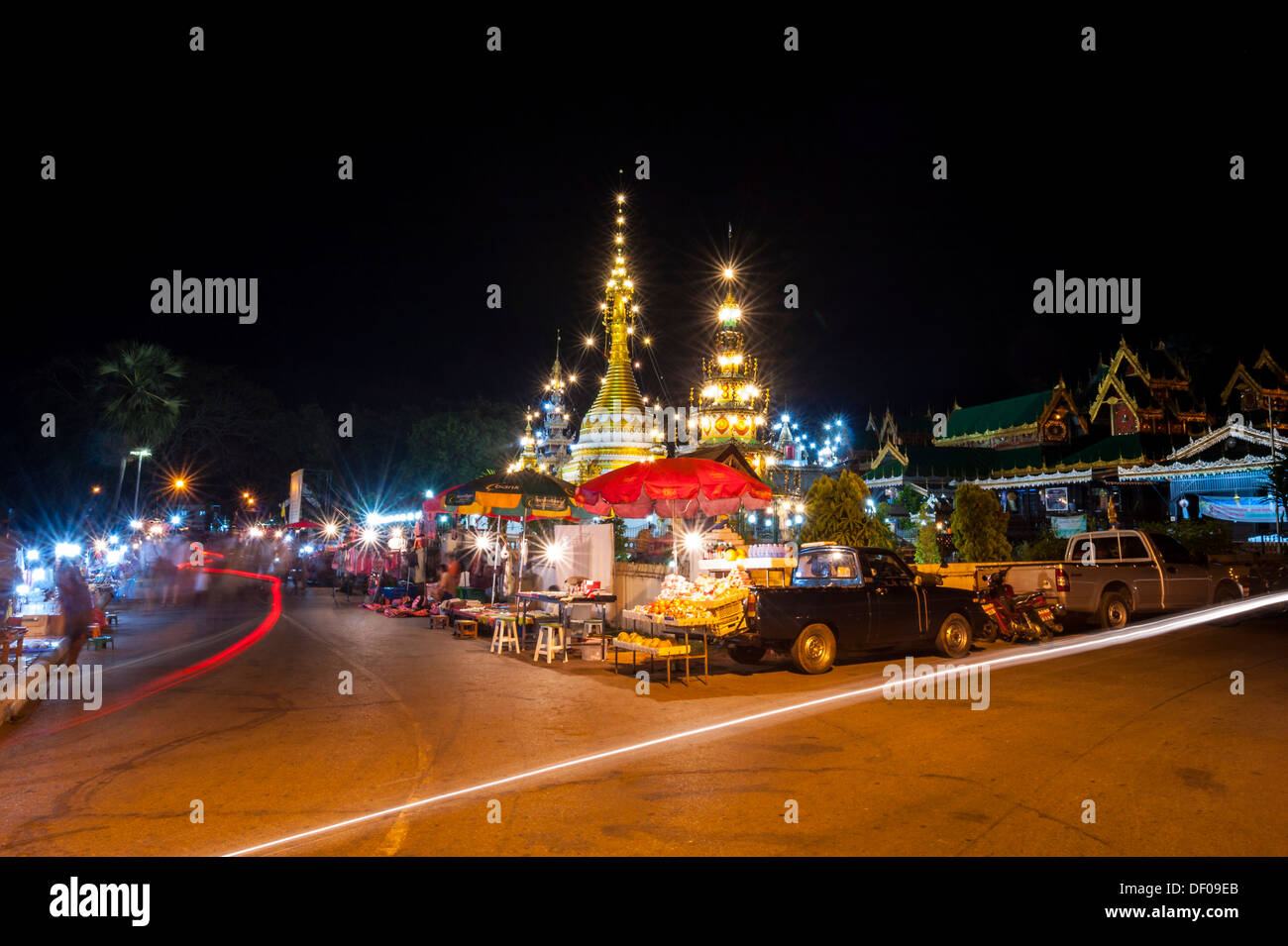 Kham hi-res stock photography and images - Alamy