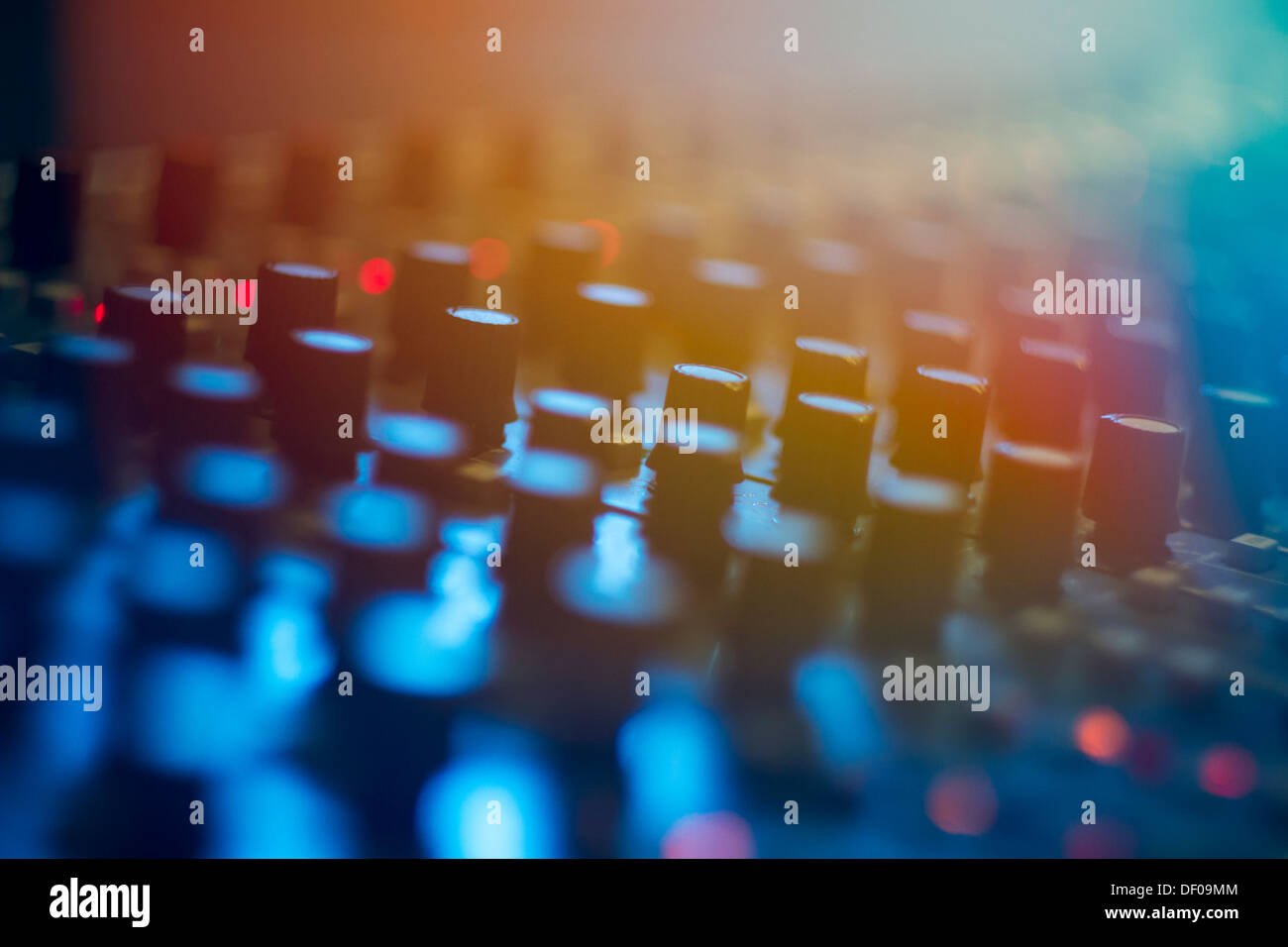 Recording equipment hi-res stock photography and images - Alamy