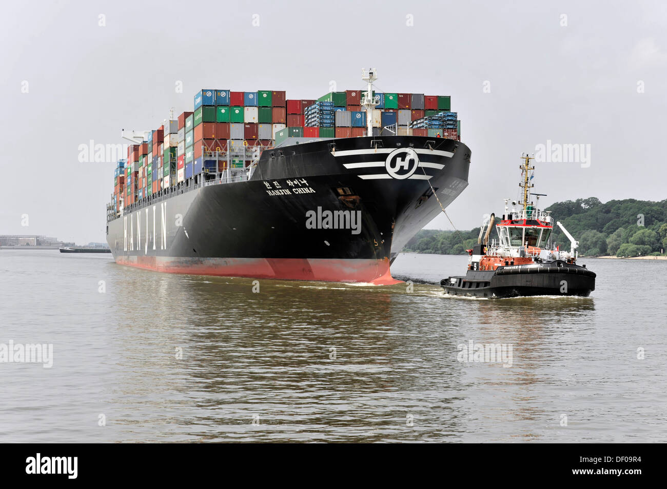 Hanjin China, 349 metres, built in 2010, container cargo ship, sailing ...