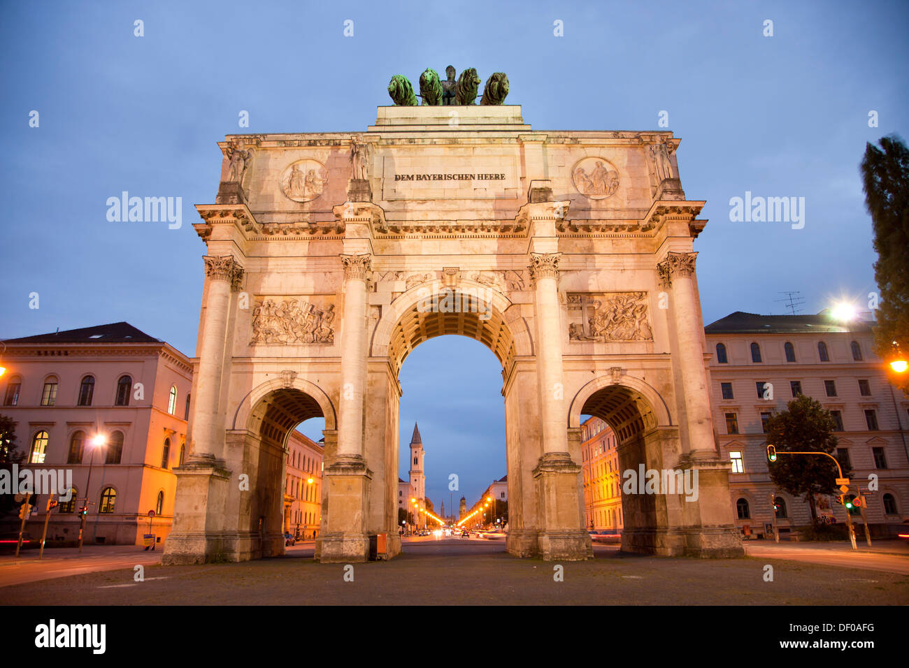 The Siegestor ( Victory Gate), a three-arched triumphal arch in Munich ...