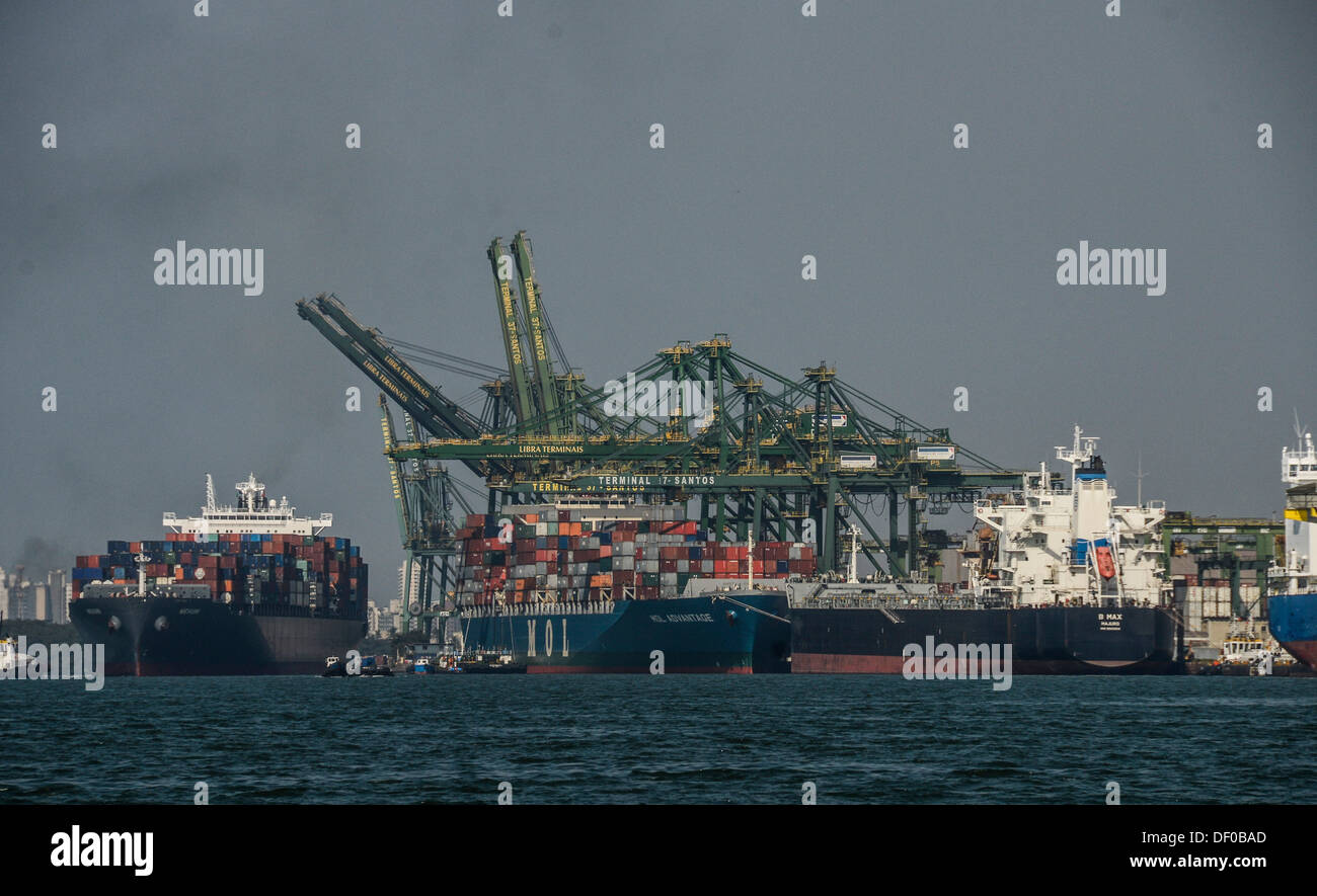 Port of santos brazil terminal hi-res stock photography and images - Alamy
