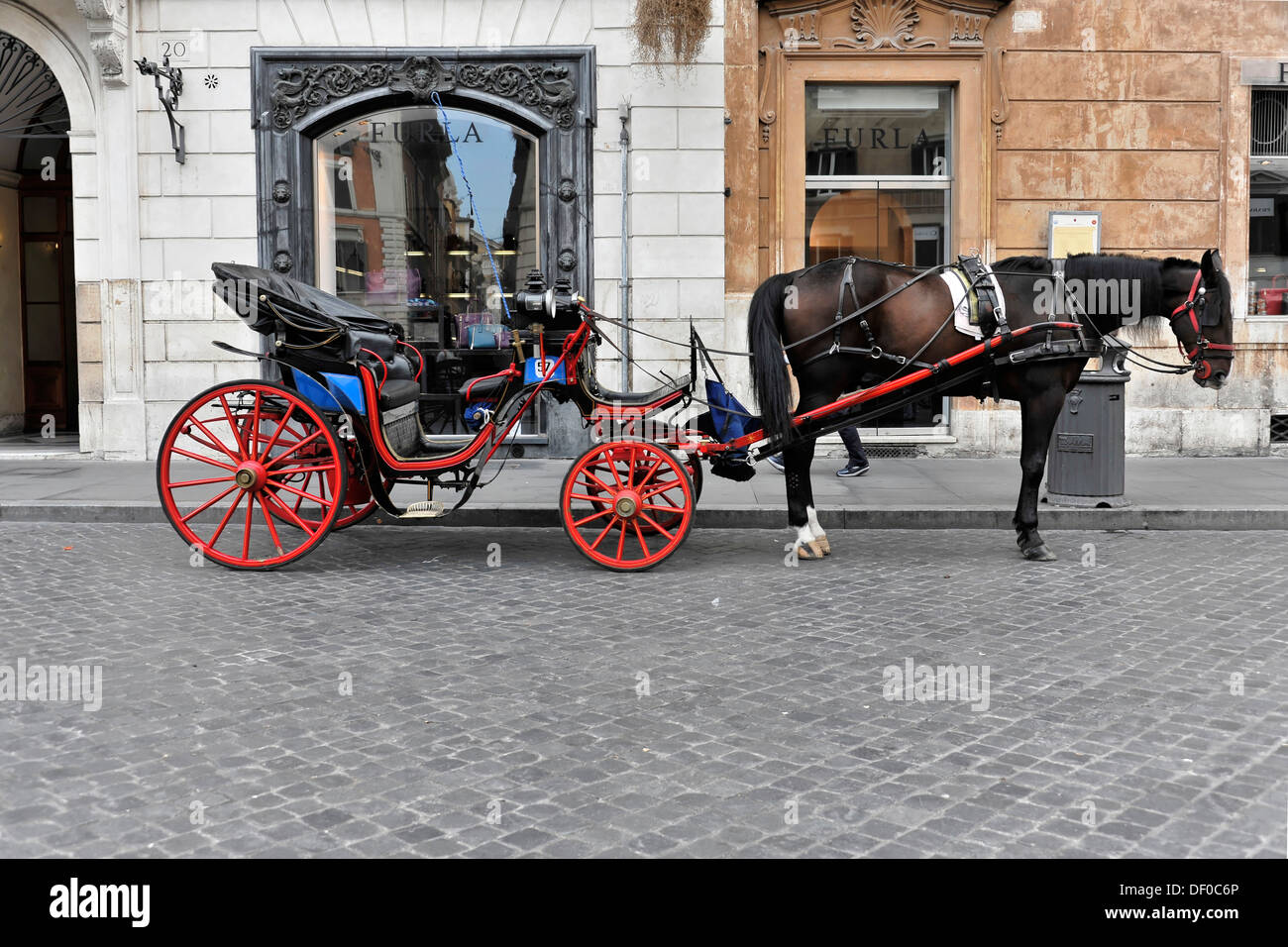 Coach city tour tourists rome hi-res stock photography and images - Alamy
