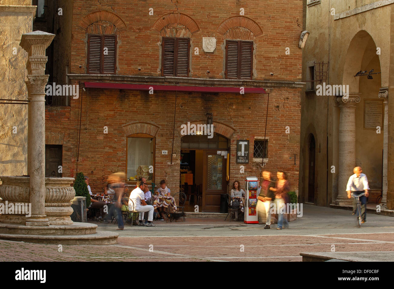 Pienza, Pio II square, Piazza Pio II, Val d'Orcia, Orcia Valley, UNESCO ...