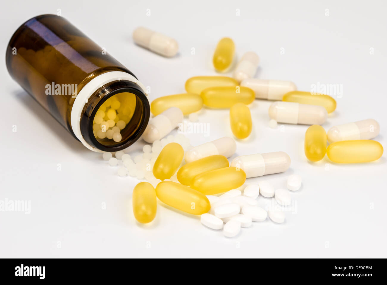Different tablets and pills Stock Photo - Alamy