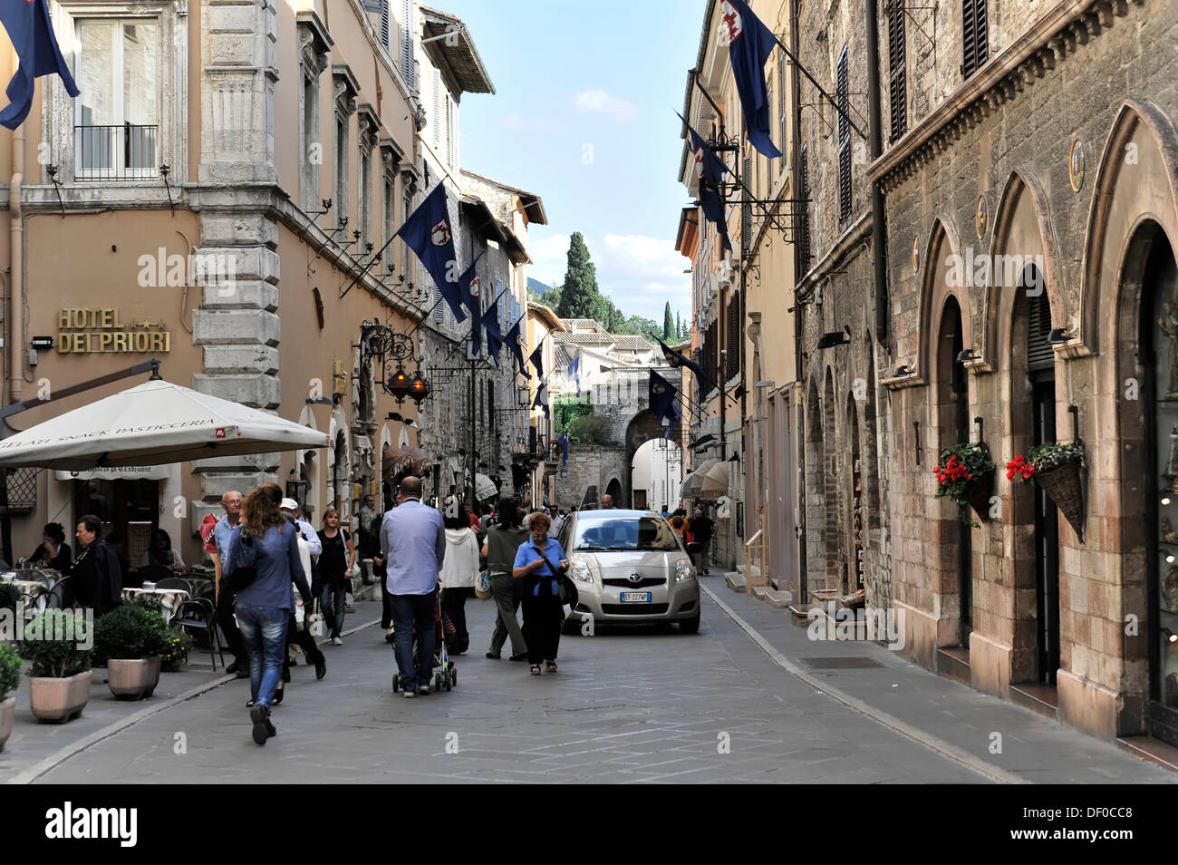 Old town alleyway, town centre of Assisi, Italy, Europe Stock Photo - Alamy