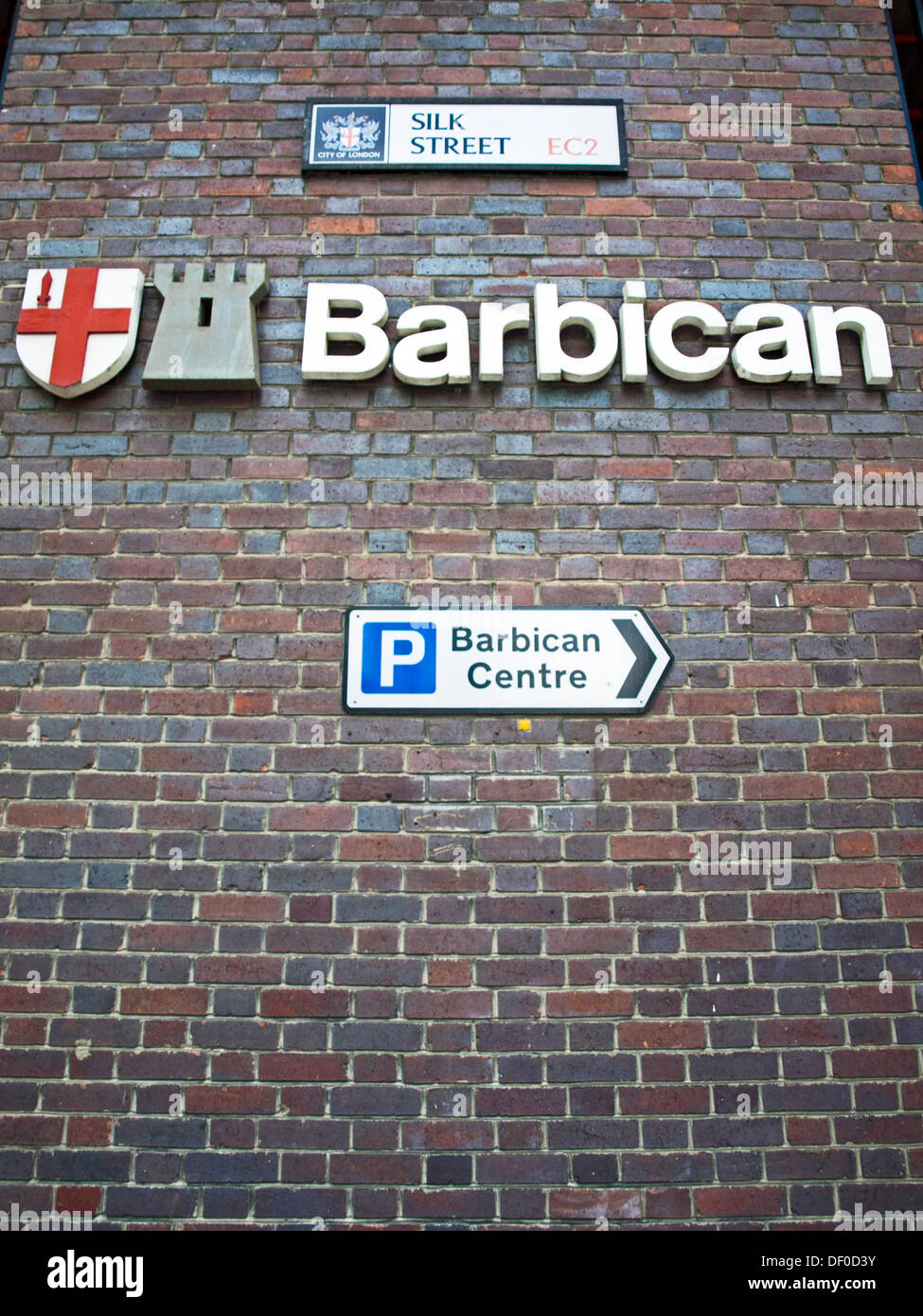 London wall barbican hi-res stock photography and images - Alamy