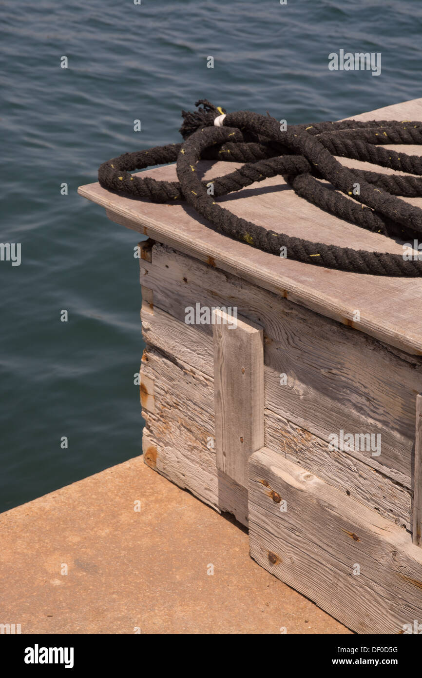 Mooring equipment hi-res stock photography and images - Alamy