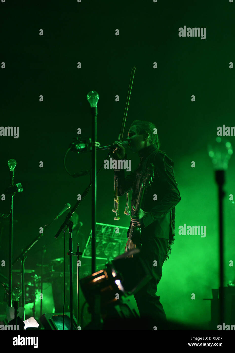 Norfolk, Virginia, USA. 24th Sep, 2013. Singer JONSI BIRGISSON of ...