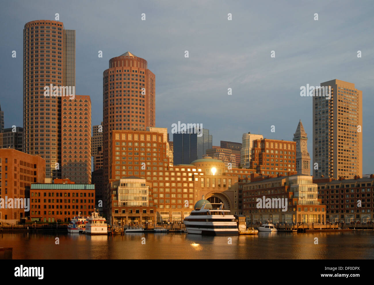 Boston harbour light hi-res stock photography and images - Alamy