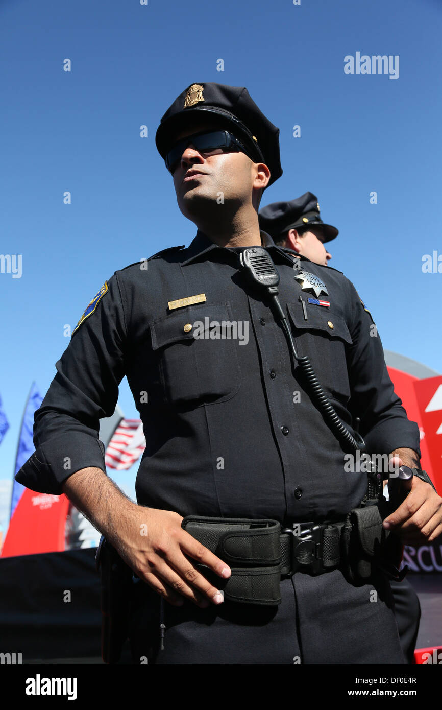 San Francisco, California, USA. 25th Sep, 2013. A San Francisco police ...