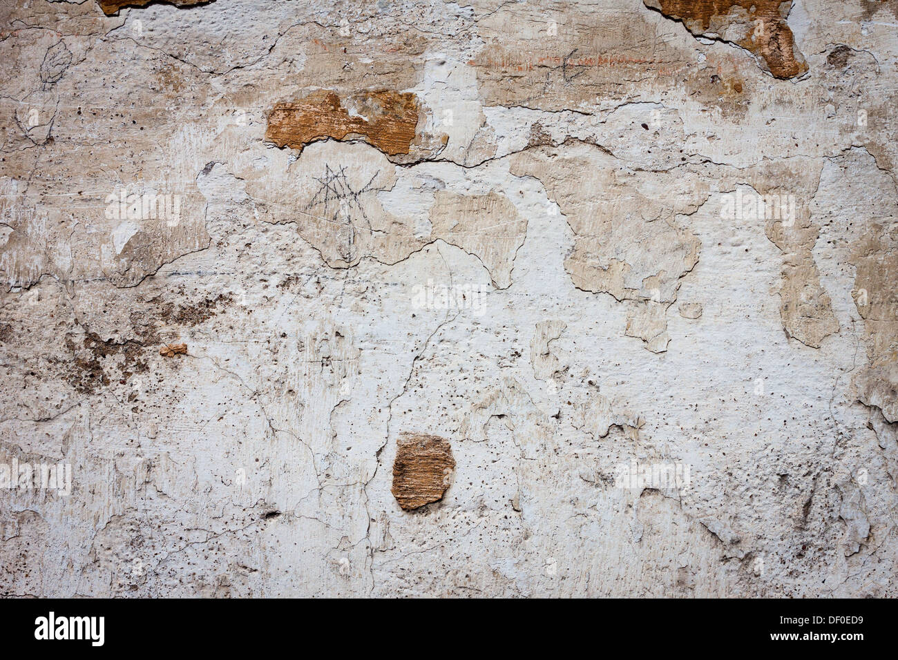 Badly damaged paint hi-res stock photography and images - Alamy