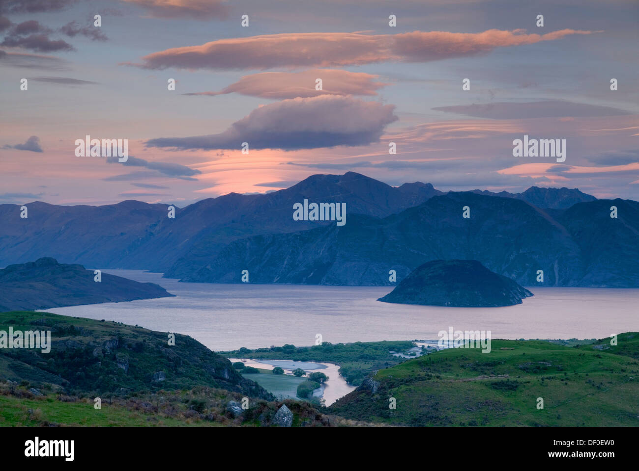 Diamond lake new zealand hi-res stock photography and images - Alamy