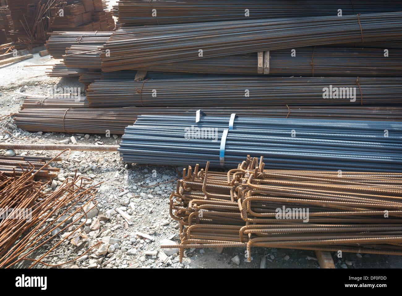 Steel rods or bars used to reinforce concrete Stock Photo - Alamy