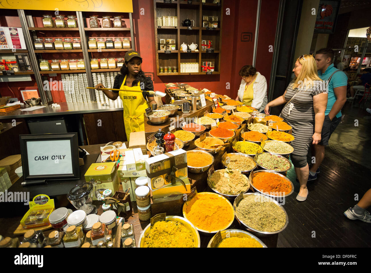 Spices and tease new york hi-res stock photography and images - Alamy