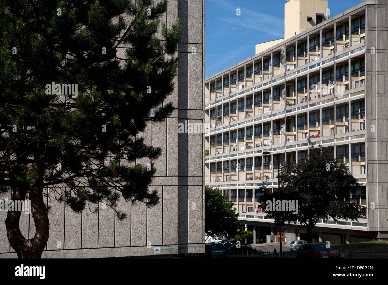 Council flats roehampton london hi-res stock photography and images - Alamy