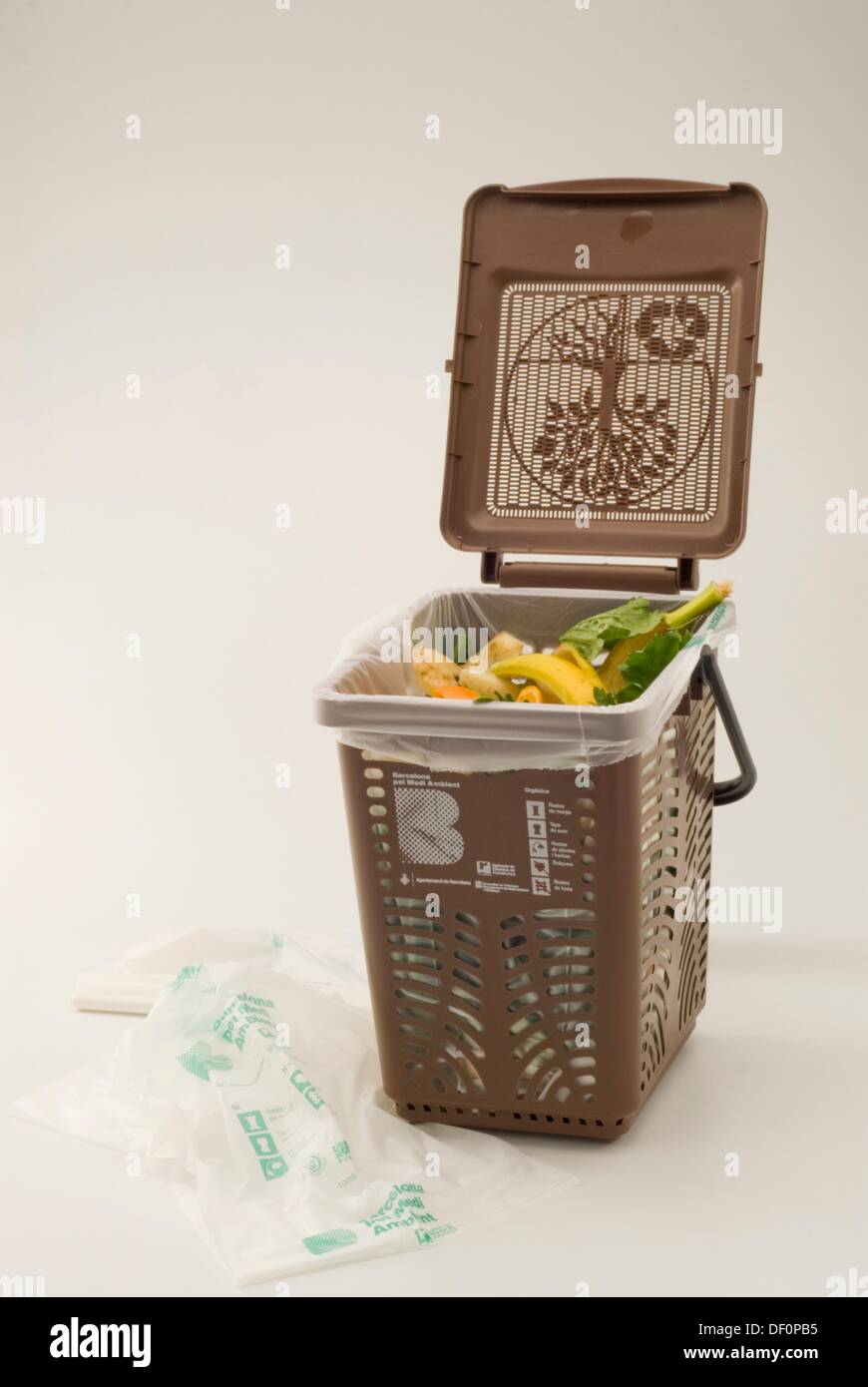 Waste waste bin hi-res stock photography and images - Alamy