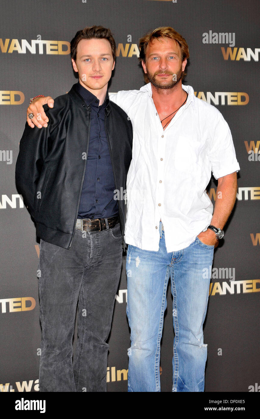 Thomas Kretschmann and James McAvoy (l-r) at the photocall of "Wanted" on the 10th of June in ...