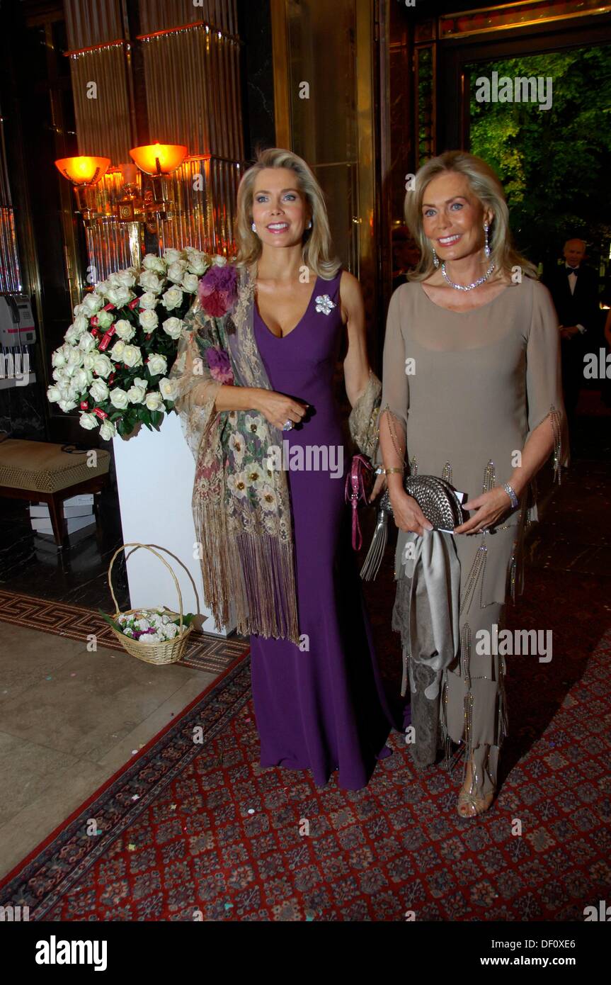 Inaara Begum Aga Khan and her mother Renate Thyssen-Henne (l-r) at the ...