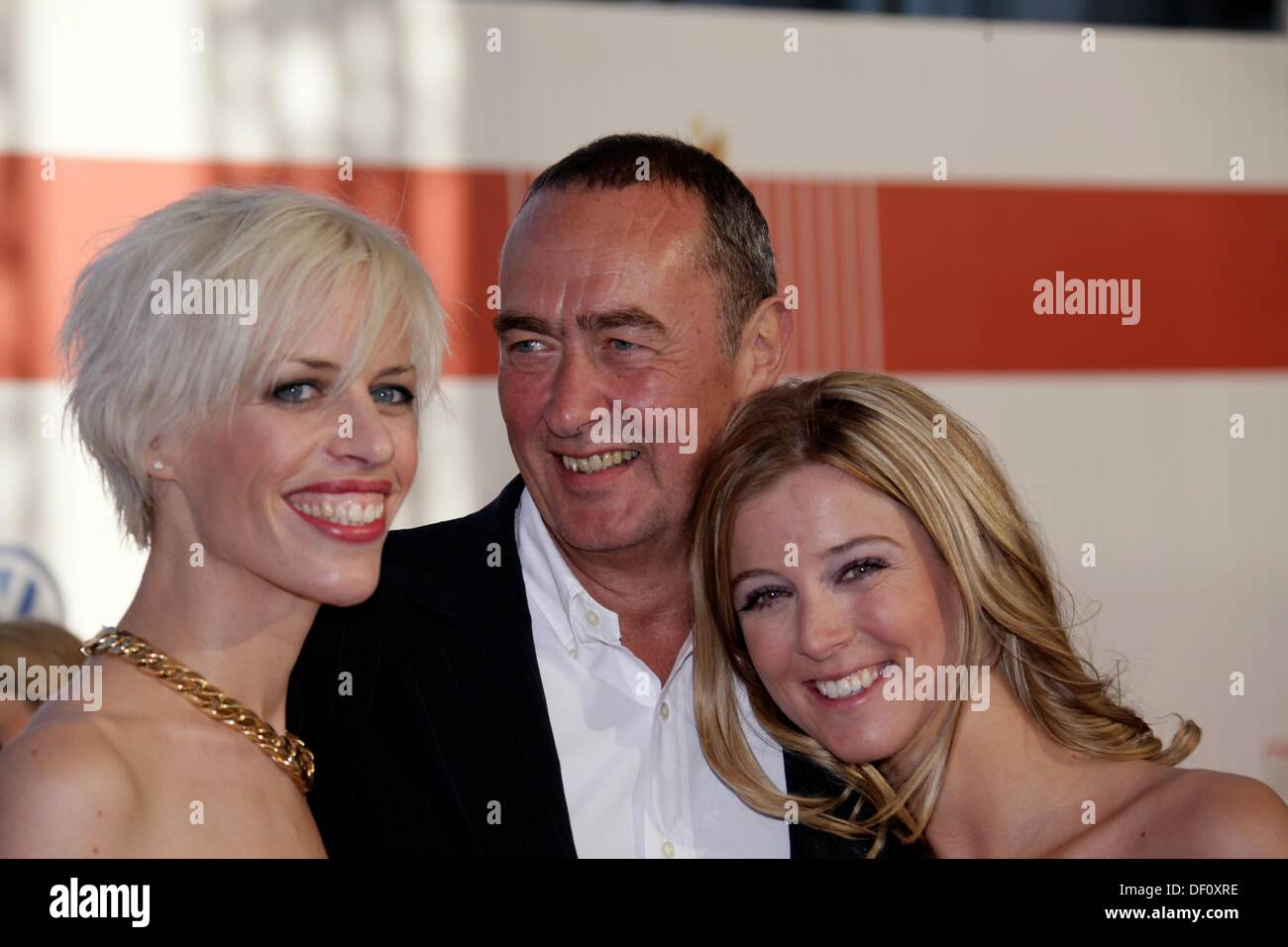 Bernd Eichinger with wife Katja (l) and Nina (r) at the German Film ...