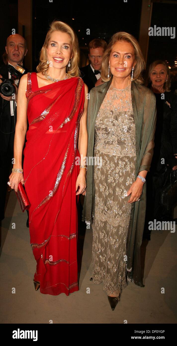 Begum Inaara Aga Khan and her mother Renate Thyssen-Henne (l-r) at the ...
