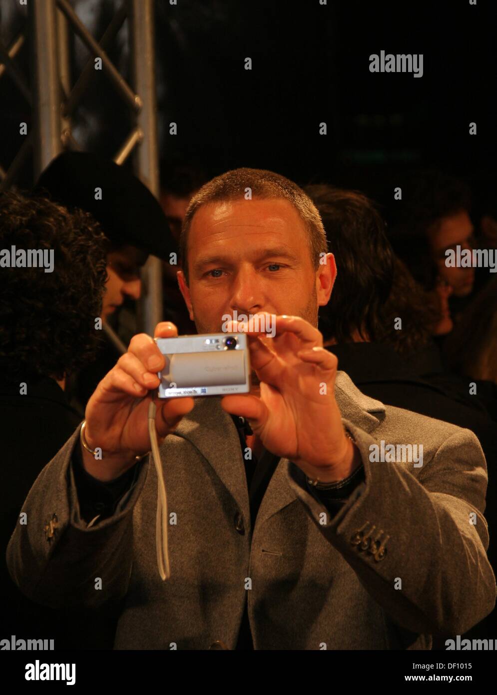 Thomas Kretschmann at the European premiere of "King Kong" in Berlin on ...