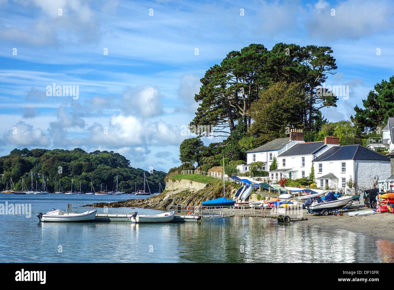 The riverside village of Helford Passage in Cornwall, UK Stock Photo ...