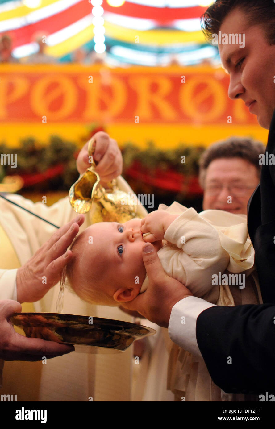 Father Paul Schaeferskuepper (2-L), regional priest from the Catholic ...