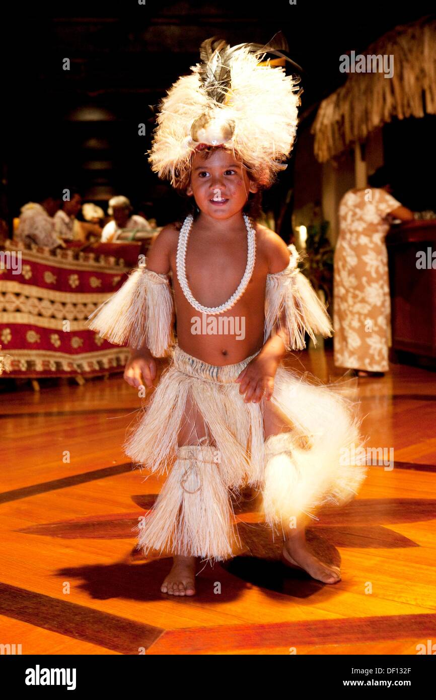 Cook islands skirt hi-res stock photography and images - Alamy