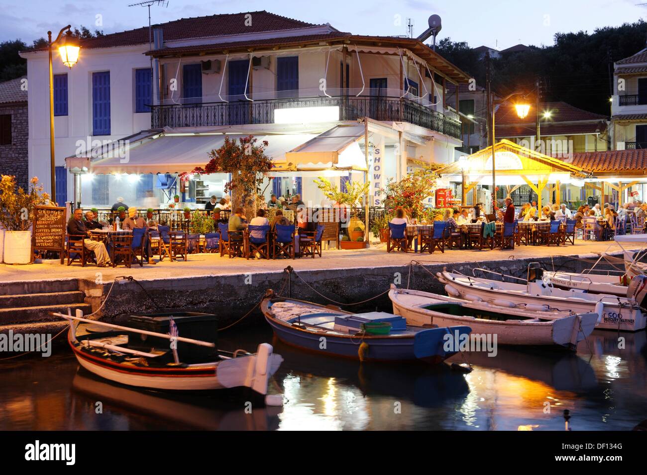 Nisos hi-res stock photography and images - Alamy