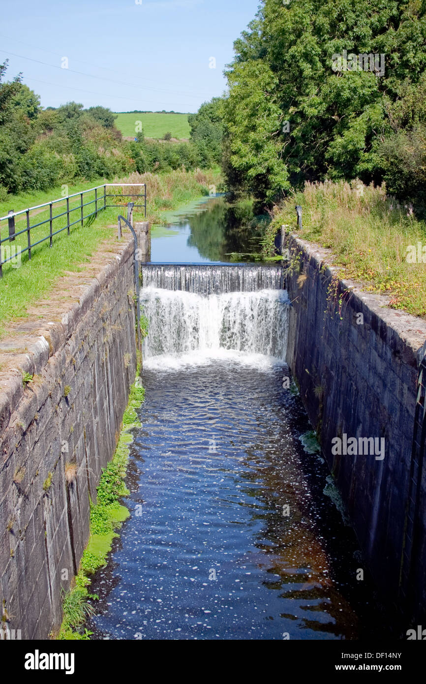 Lancaster canal crooklands hi-res stock photography and images - Alamy