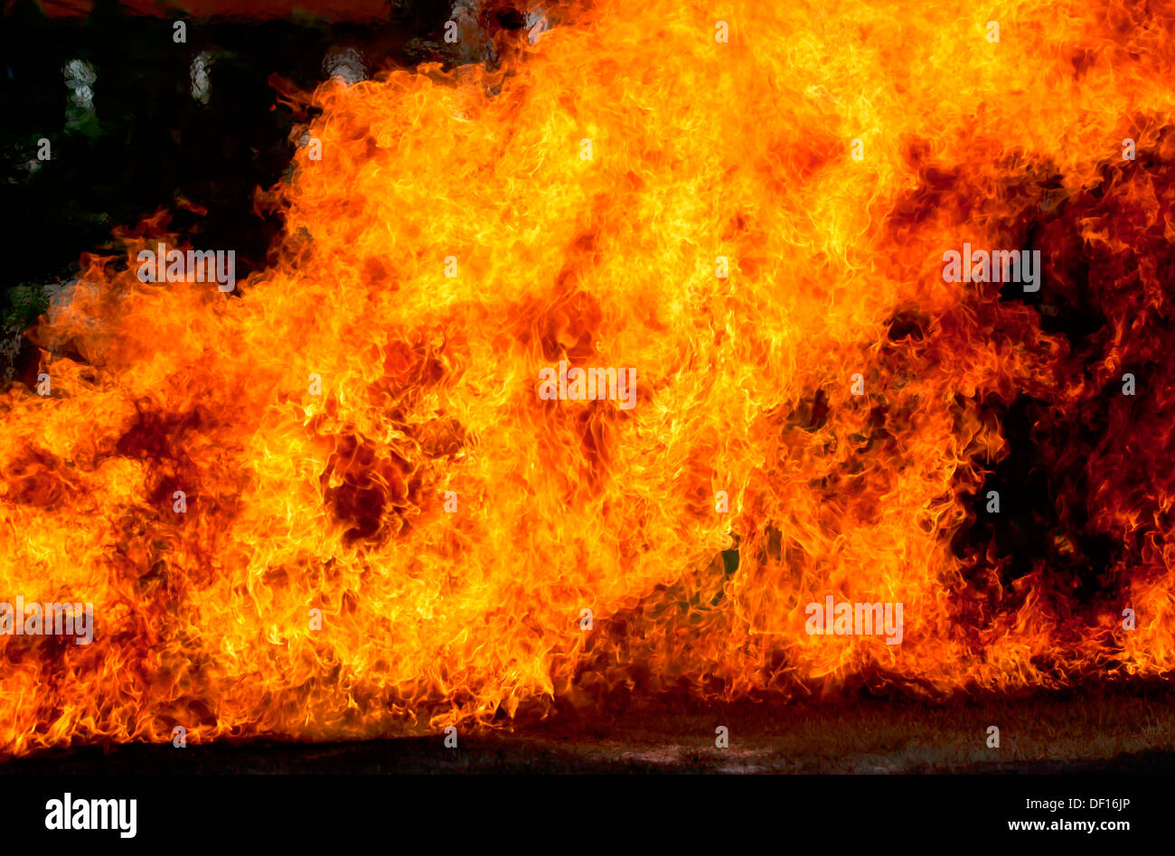 Yellow heat hi-res stock photography and images - Alamy