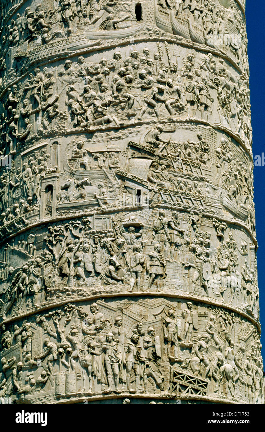 Trajan s column relief hi-res stock photography and images - Alamy