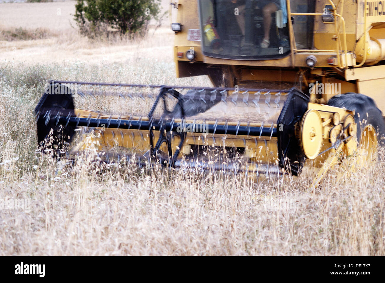 Mechanized threshing hi-res stock photography and images - Alamy