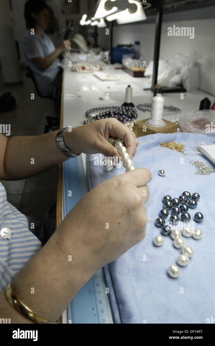 Orquidea pearls hi-res stock photography and images - Alamy