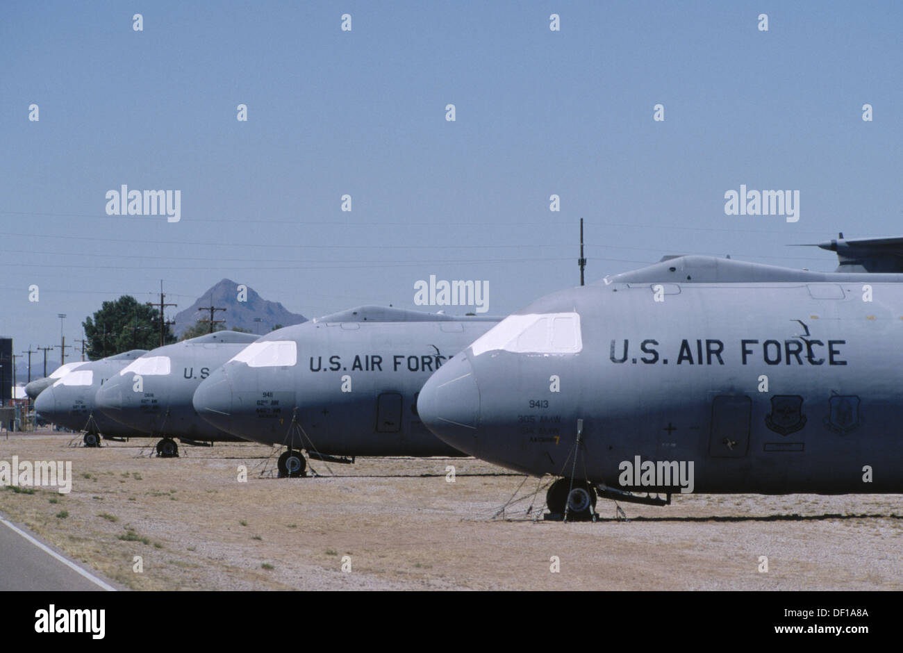 Aeroplane storage hi-res stock photography and images - Alamy
