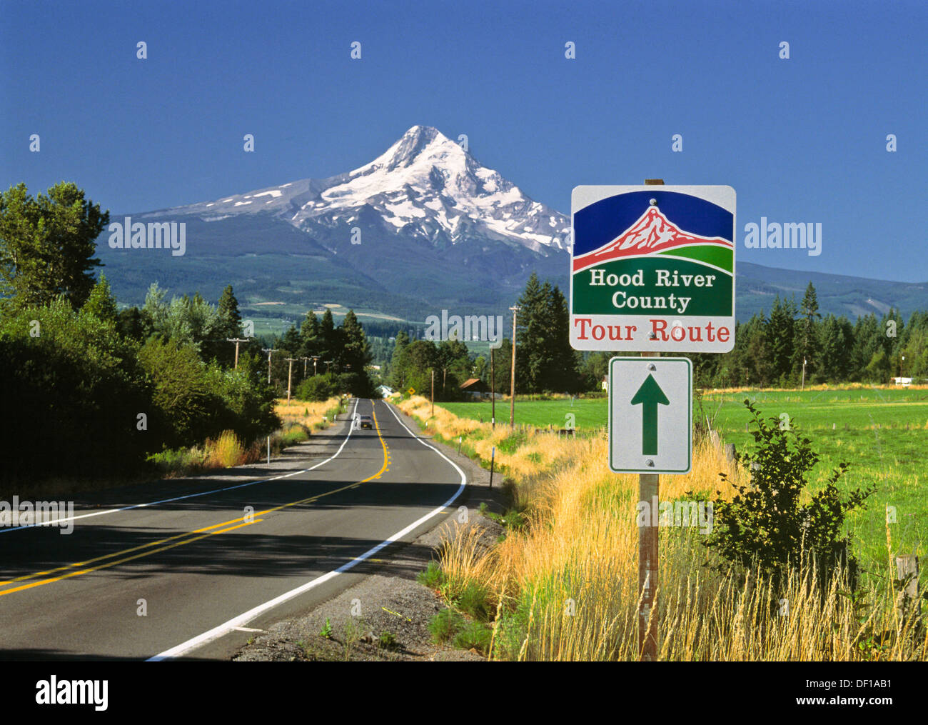 Subduction zone volcano hi-res stock photography and images - Alamy