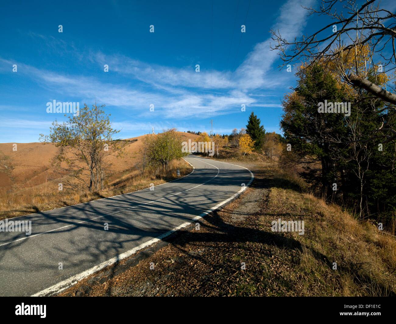 Mottarone lake maggiore road hi-res stock photography and images - Alamy