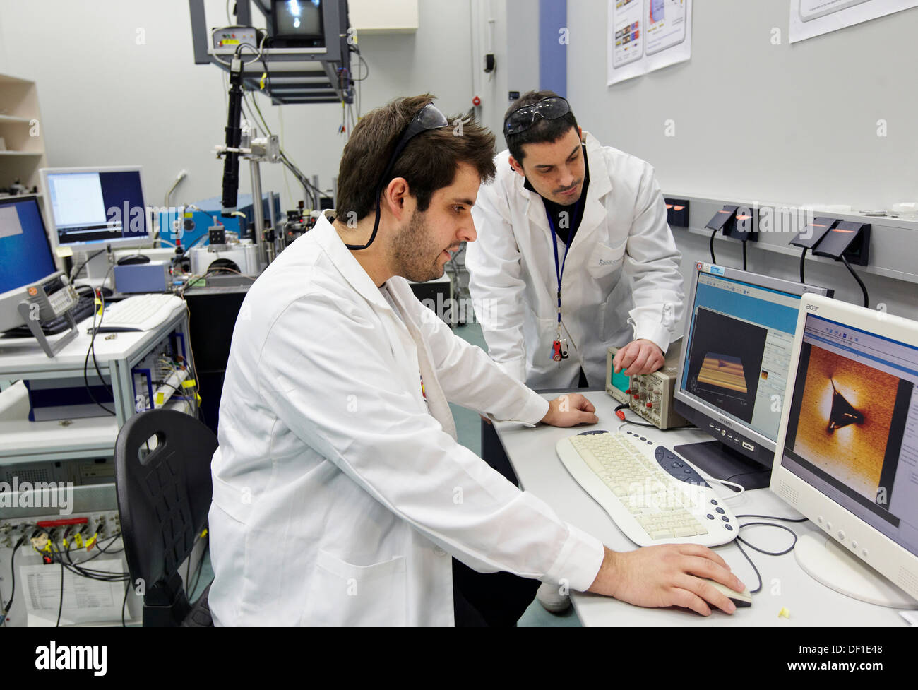 Nanophotonics hi-res stock photography and images - Alamy