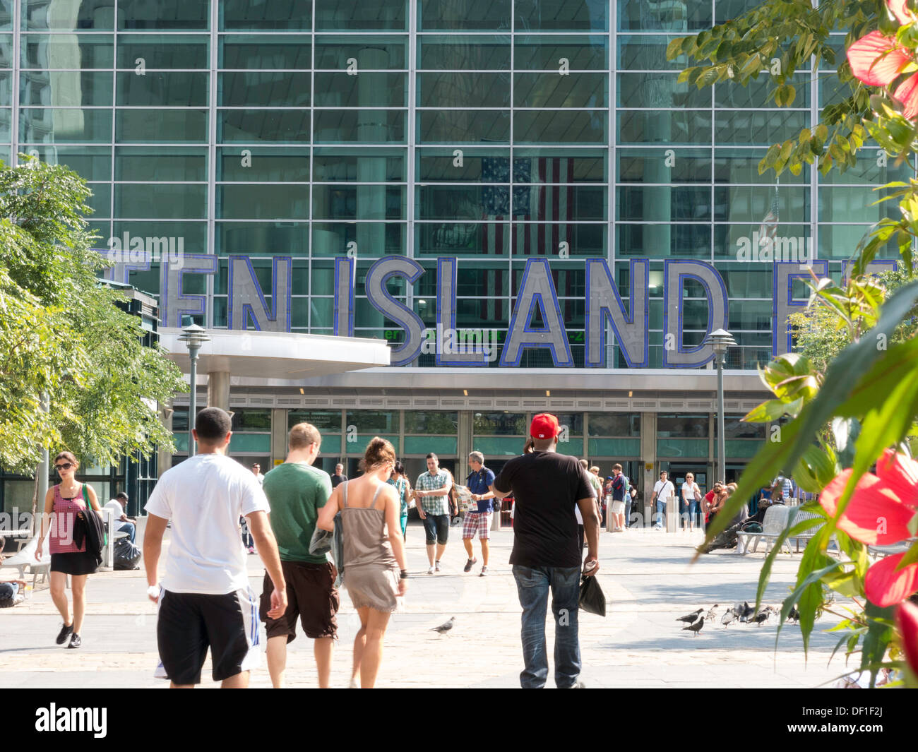 The Staten Island Whitehall Terminal, NYC Stock Photo - Alamy