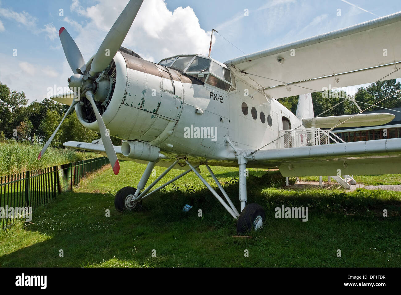Antonov An 2 Aircraft Stock Photos & Antonov An 2 Aircraft Stock Images ...