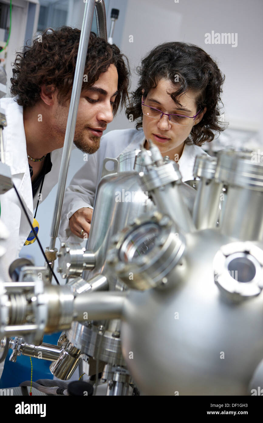 Scanning tunneling microscope hi-res stock photography and images - Alamy