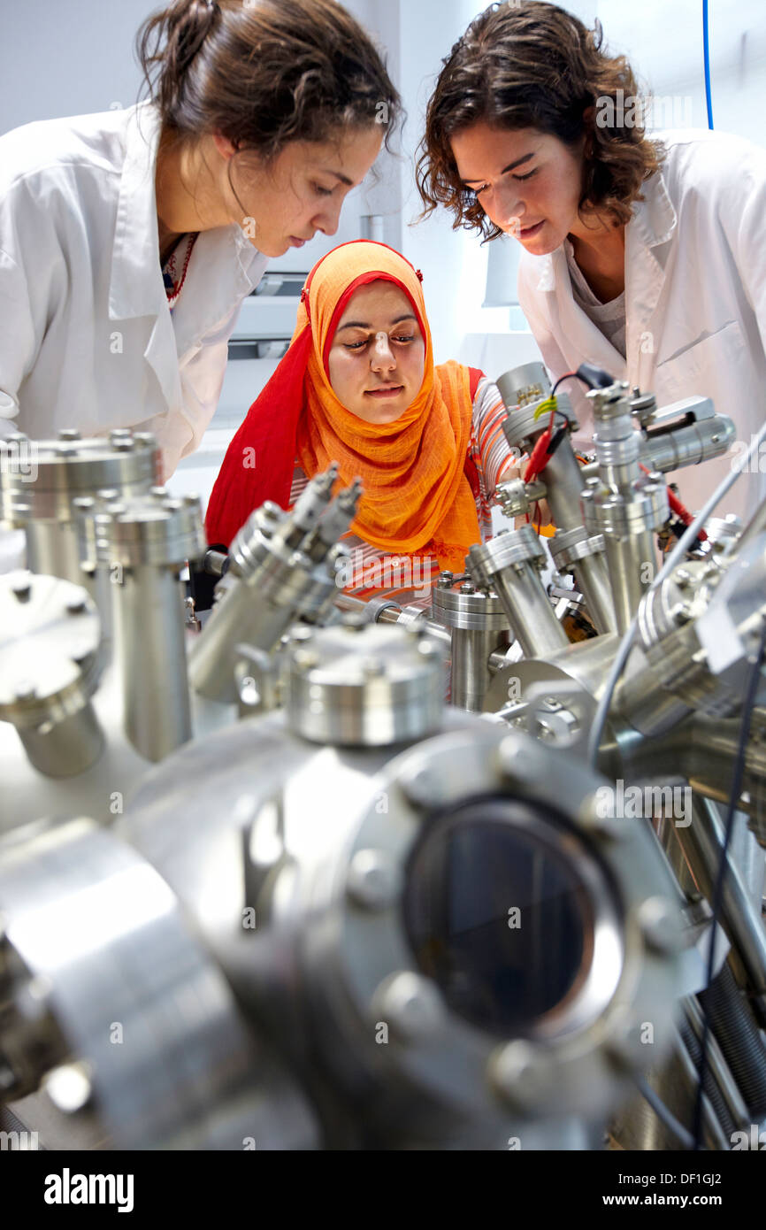 Scanning tunneling microscope hi-res stock photography and images - Alamy