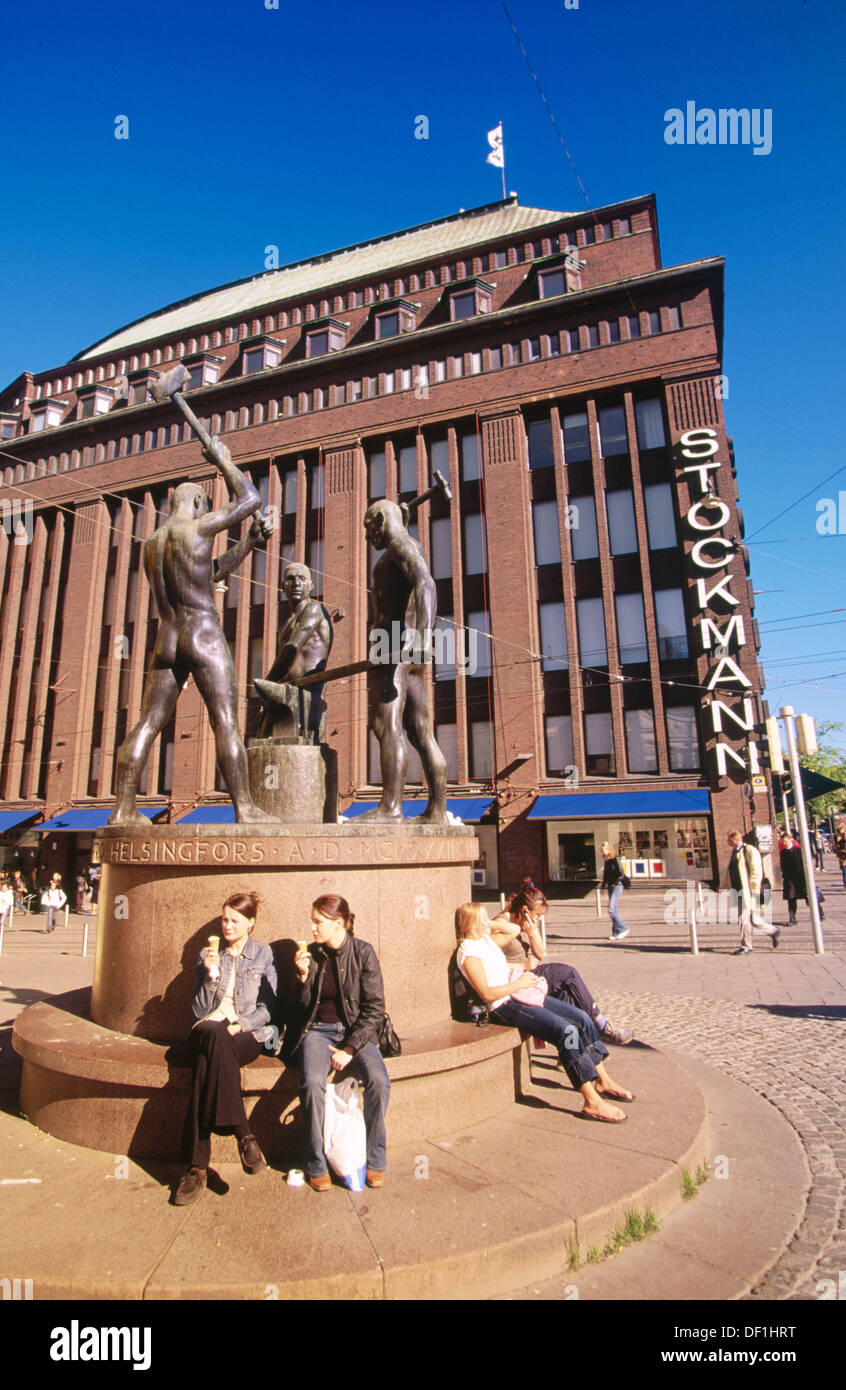 Stockmann helsinki centre hi-res stock photography and images - Alamy