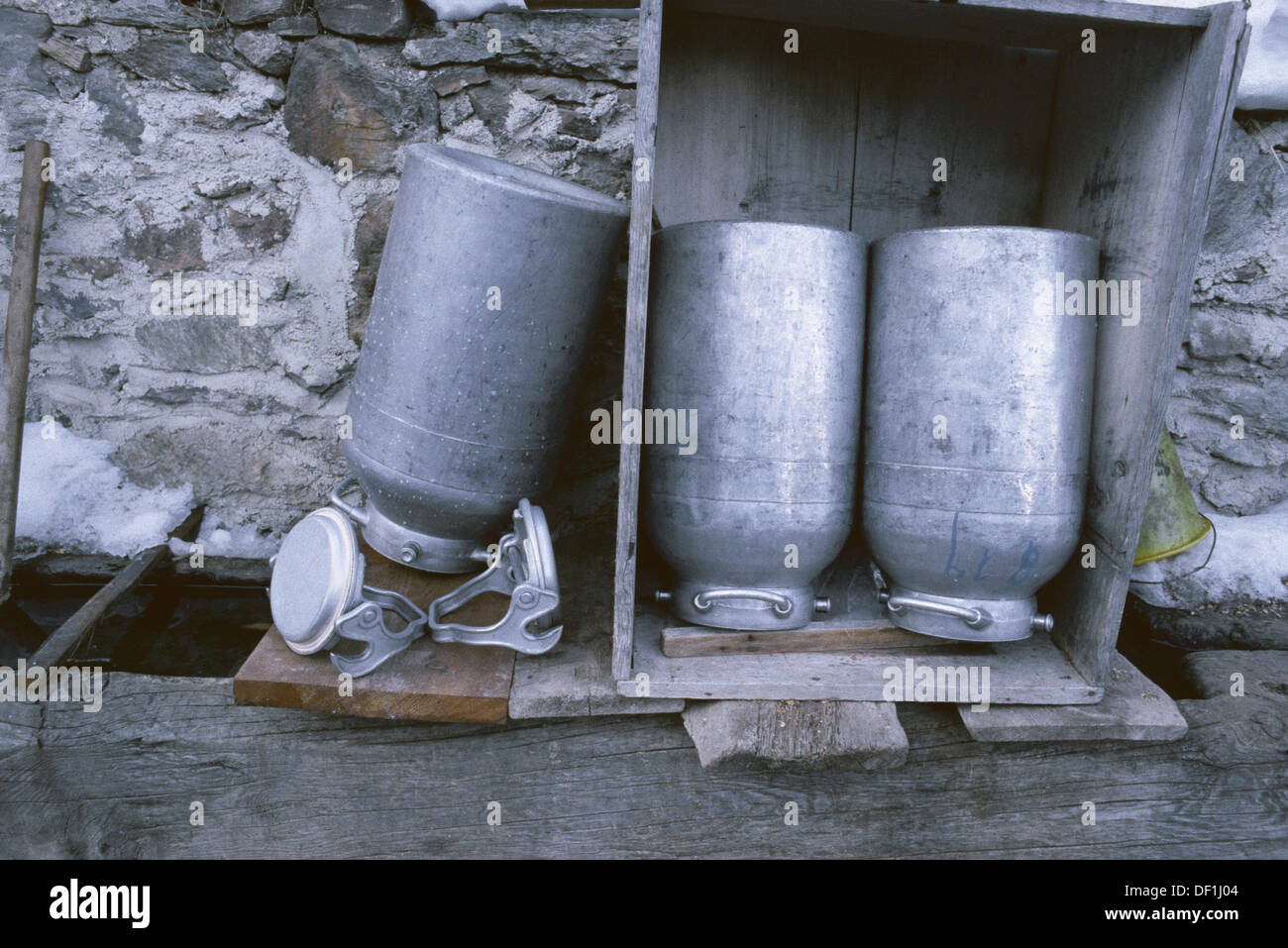 Empty milk hi-res stock photography and images - Alamy