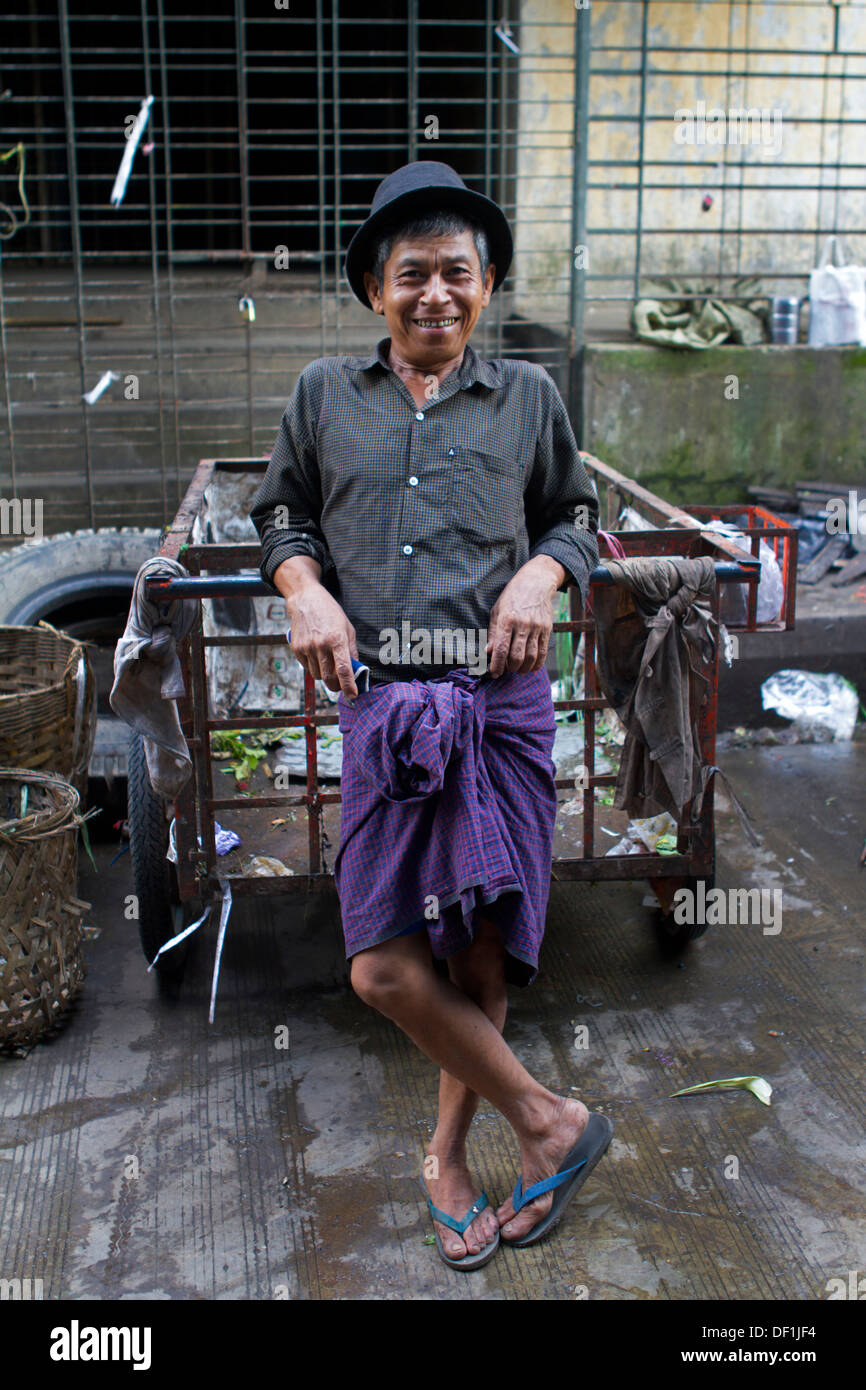 A trash collector in Yangon, Burma Stock Photo - Alamy