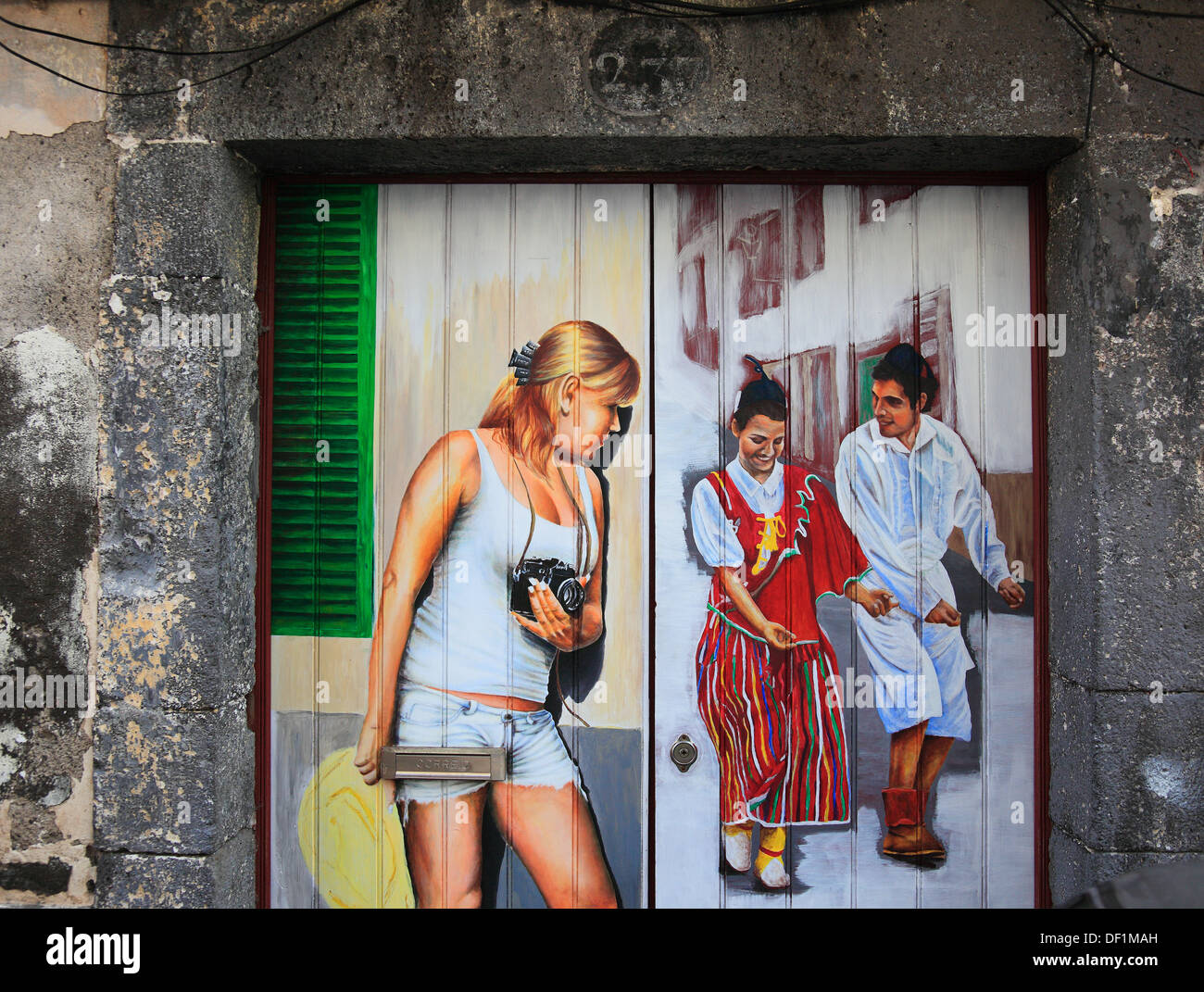 Madeira, Funchal, painted doors in the old city, The art of open doors ...