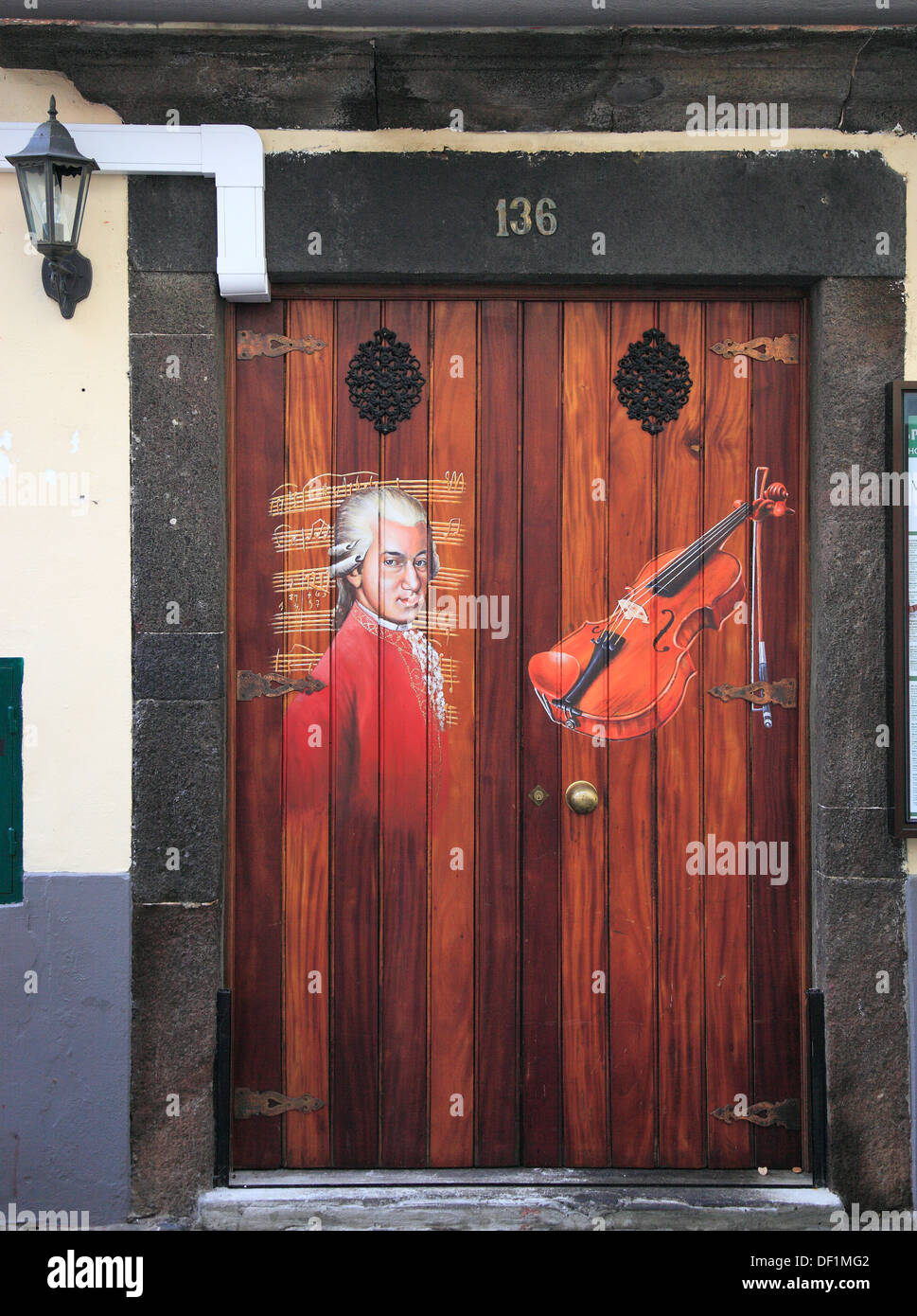 Madeira, Funchal, painted doors in the old city, The art of open doors ...