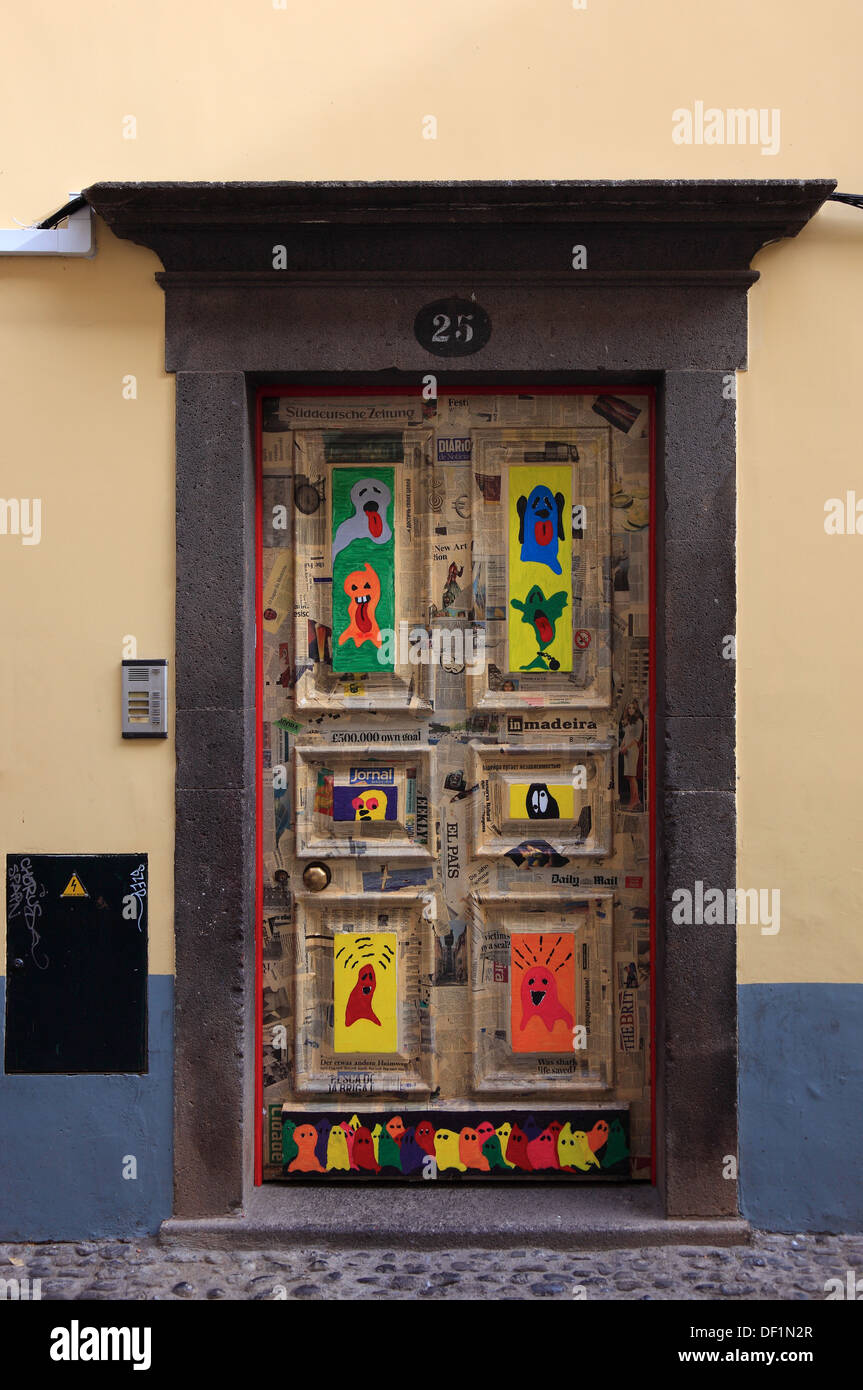 Madeira, Funchal, painted doors in the old city, The art of open doors ...